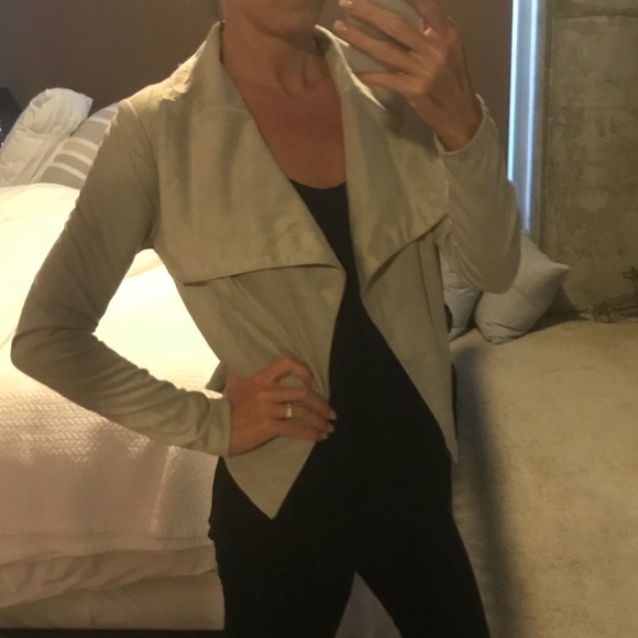 Romeo & Juliet Couture | Jackets & Coats | Nwot Romeo And Juliet ...